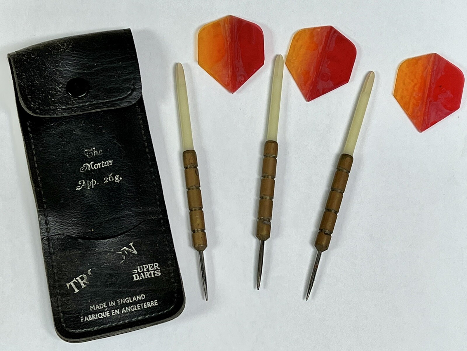 Vintage Set of 3 The Mortar 26g Throwing Darts w/ Leather Case & Quills ...