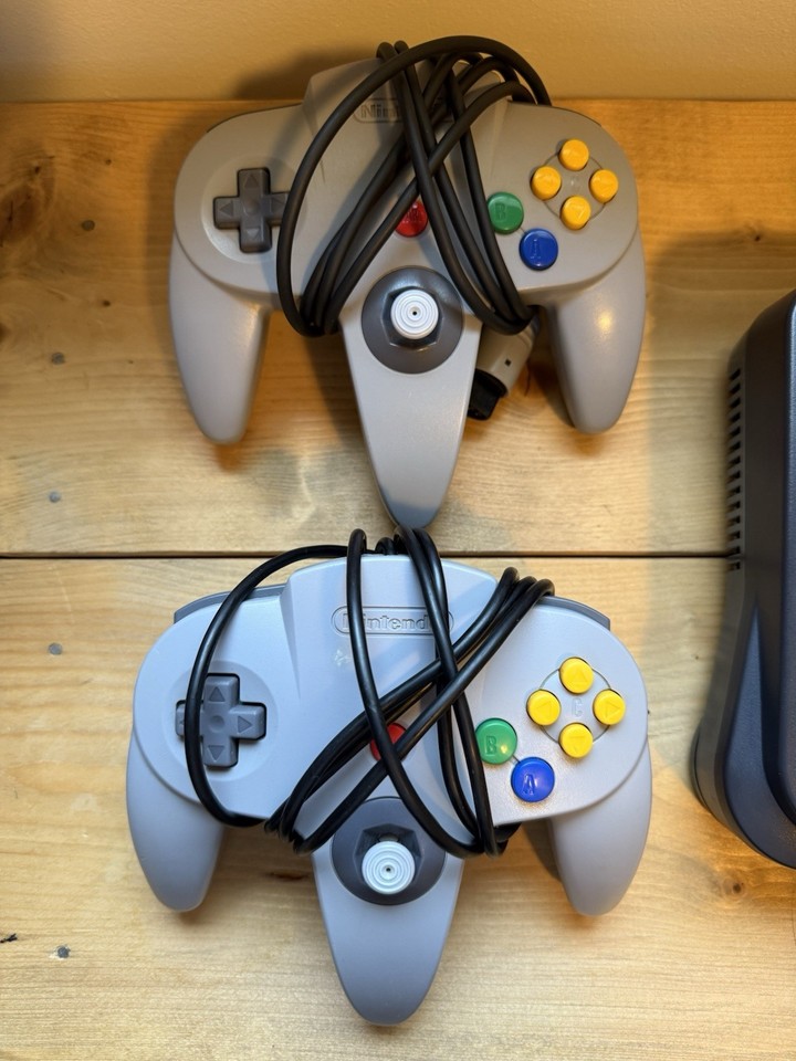 Nintendo 64 Grey System & 2 Controllers OEM | eBay