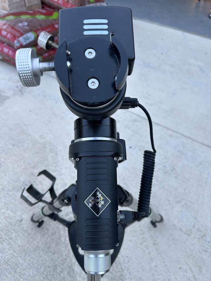 Explore Scientific iEXOS-100 PMC-Eight Motorized Equatorial Telescope ...