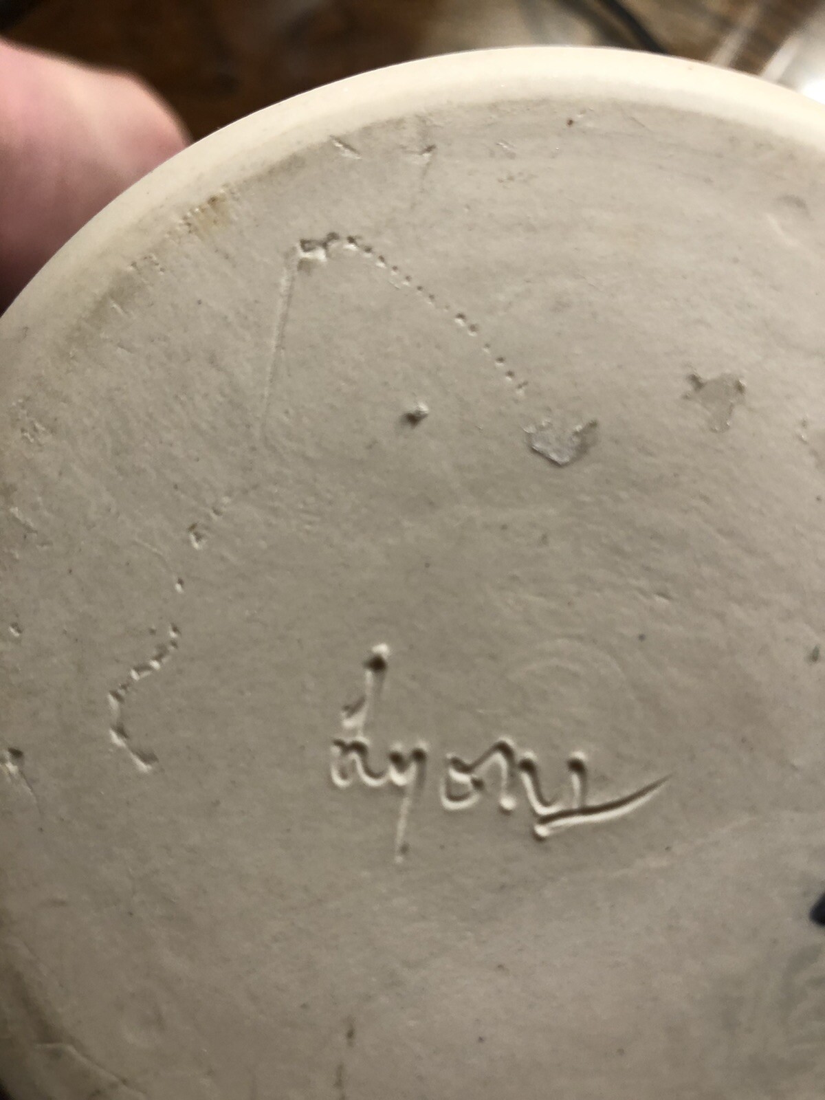 LYONS POTTERY ABSTRACT DECORATION DESIGN VASE BLUE OMBRE GLAZE SIGNED ...