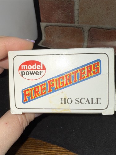 Model Power Fire Fighters Heavy Duty Die Cast Fire Truck HO Scale | eBay