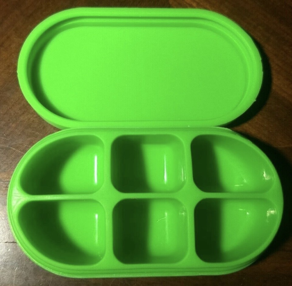 Non-Stick Pill Shape Storage Silicone Divided Container 85ml GREEN | eBay