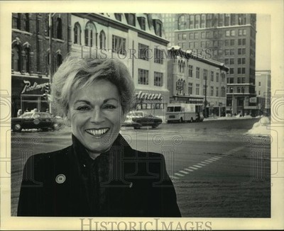 1985 Press Photo Laura Strain Vice President of Economic Development ...