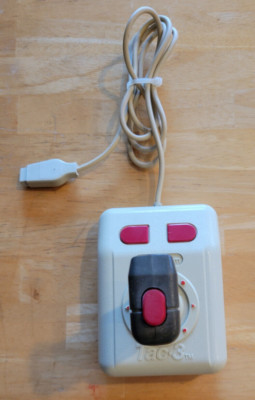 Suncom Tac-3 Joystick 9-Pin Controller For Atari & Commodore C64 2600/ ...