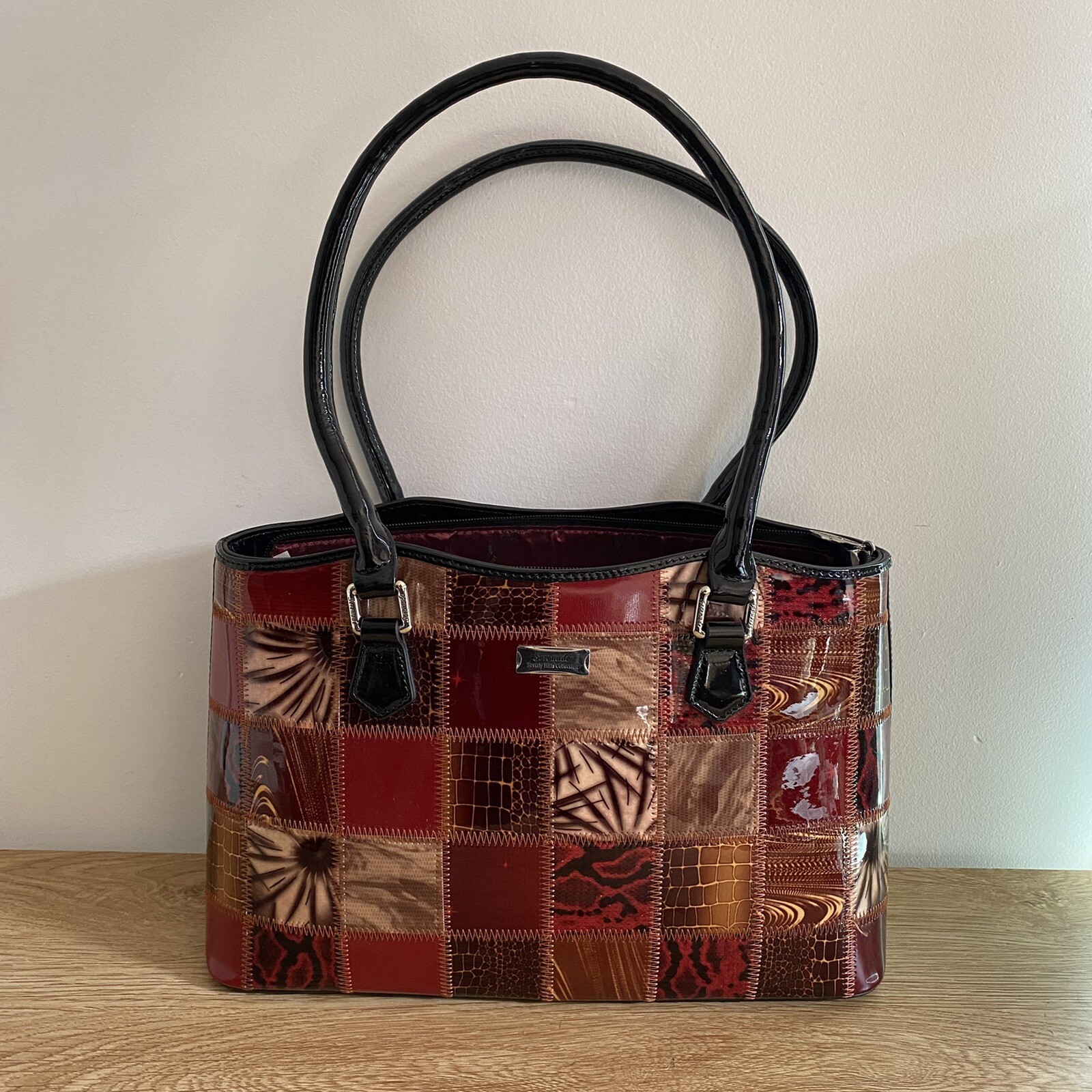 Serenade Beverly Hills Leather Handbag And Purse Red with Patchwork Pattern | eBay Australia
