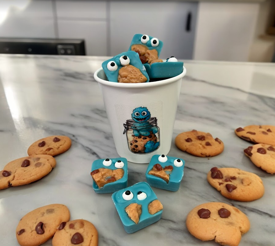 MINI COOKIE MONSTER wax melts | Chocolate Chip Cookies scent | 5.5 oz ...
