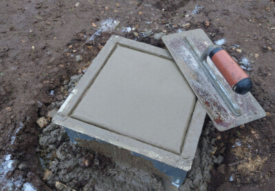 Framola Re-Usable Concrete Base Form Mold Shuttering Form Chicken Run ...