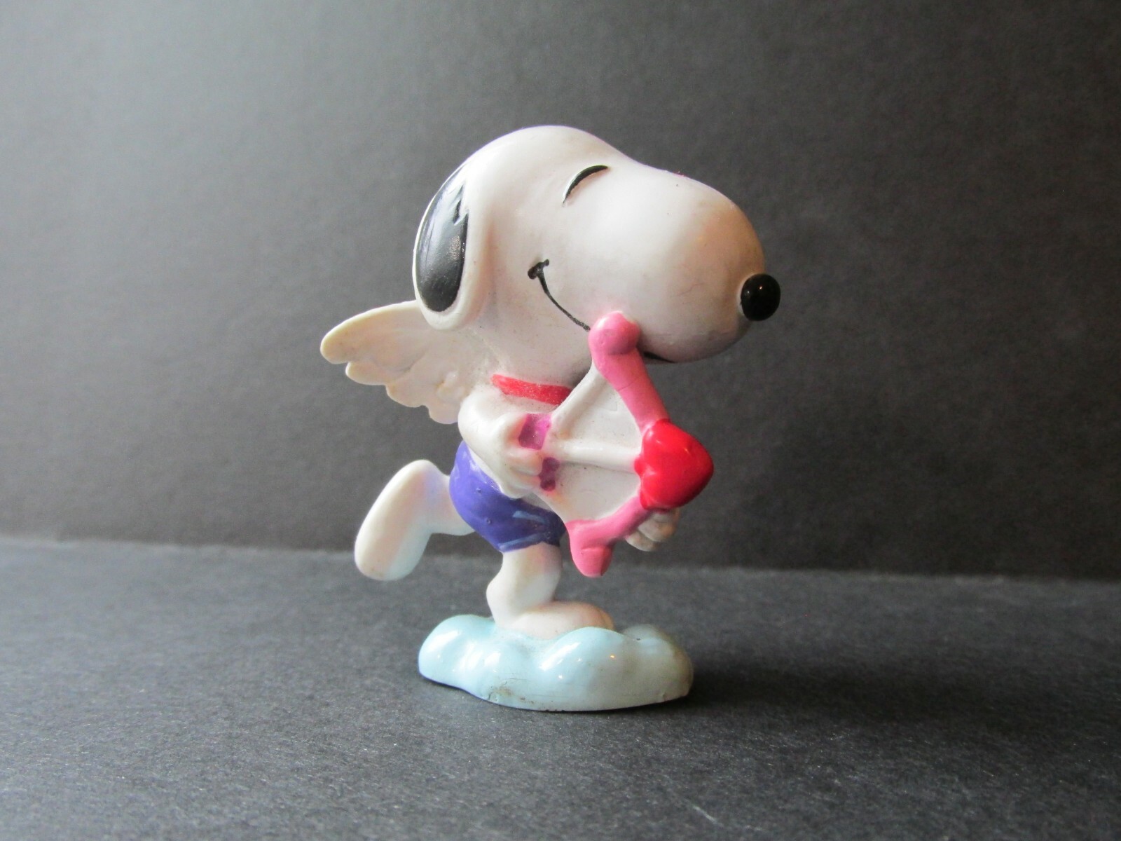 Peanuts Cupid Snoopy with Bow & Heart Arrow Figurine | eBay