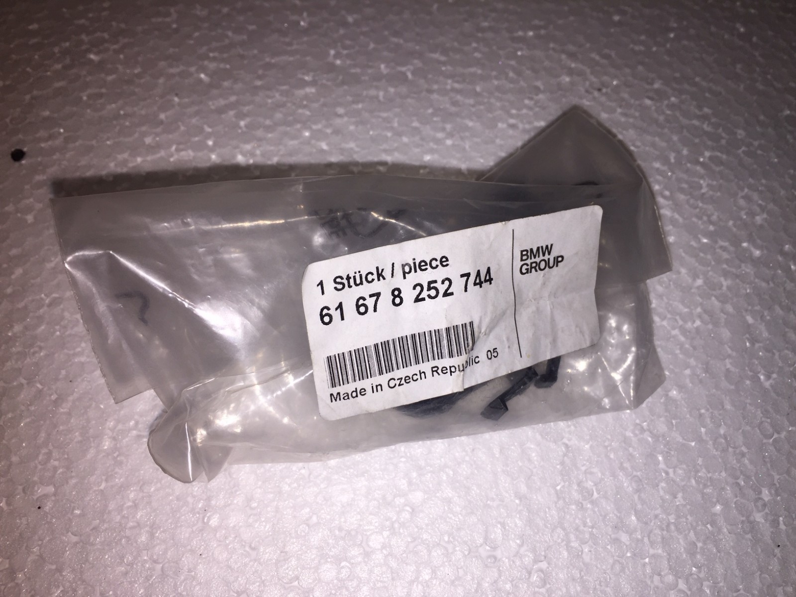 BMW Genuine 61678252744 Spray Nozzle Headlight Washer Right for X5 E53 ...