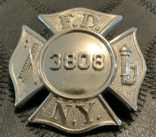 Fire Department Of New York FDNY Badge Obsolete - #3808 - Screw ...