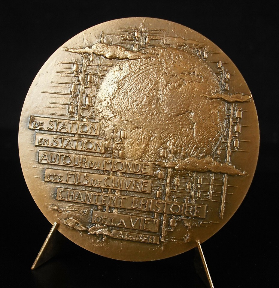 Medal to the inventor of the telephone Alexander Graham Bell phone ...