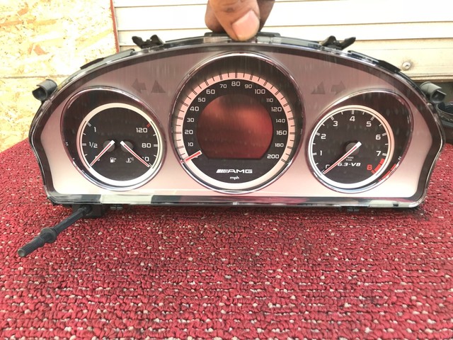 MERCEDES W204 C63 AMG Speedometer Instrument Cluster Gauge 89k Mileoem ...