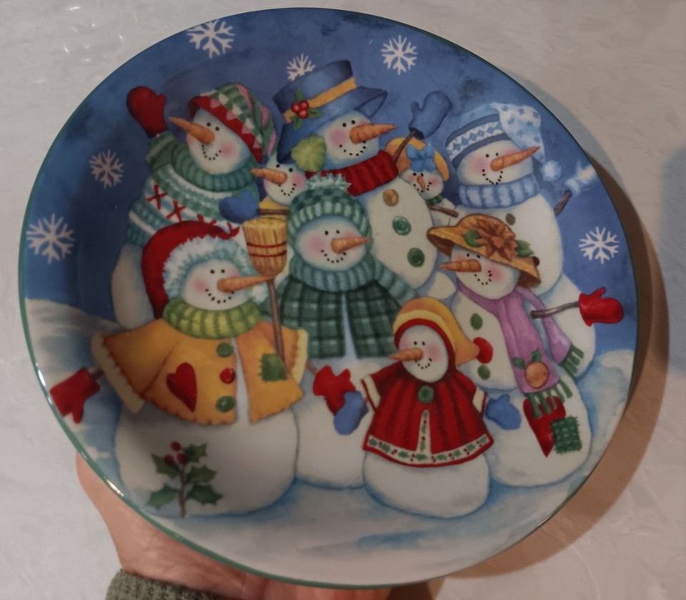 Vintage Studio 33 Christmas Winter Snowman Family 8” Plate | eBay