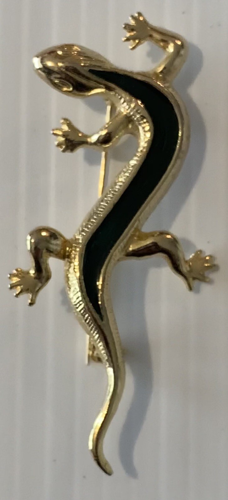 GECKO Lizard Black & Gold Tone Brooch Lapel Pin - Gem