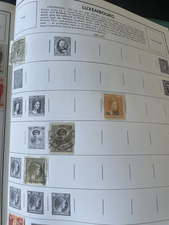 H.E. Harris - Senior Statesman World Stamp Album - A-L -1972 - 7800 ...