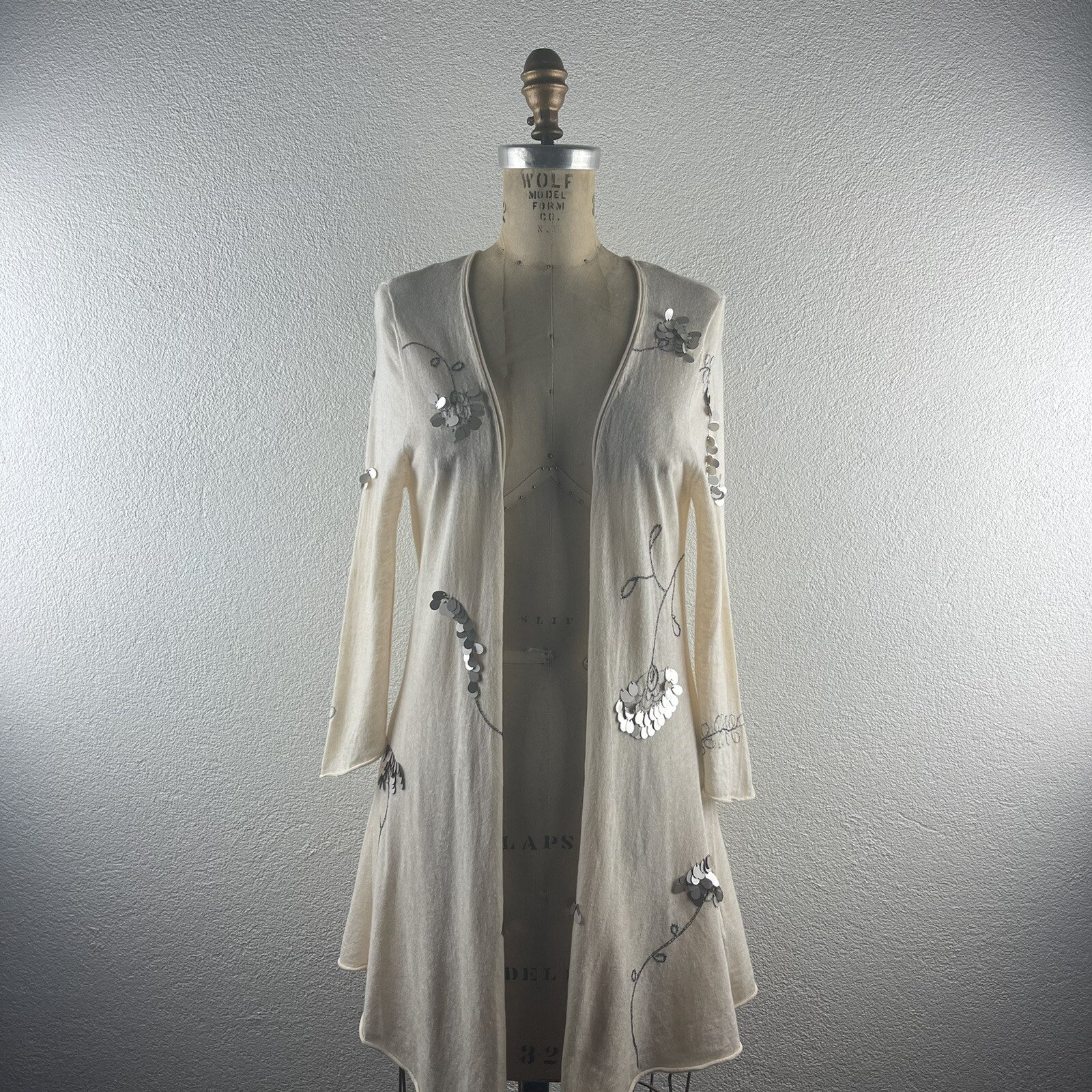 Anthropologie l L Knitted Knotted Linen Floral Embroidery Silver Sequin ...