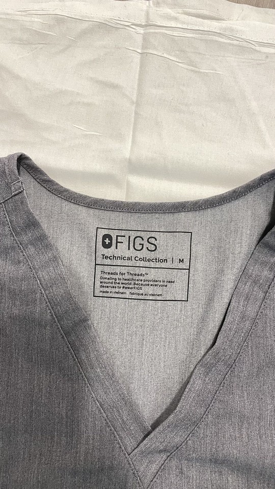 Figs Catarina One Pocket Scrub Top - Womens M Medium Graphite Gray ...