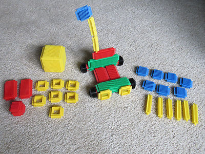 Bristle Blocks Bright Colored Plastic Interlocking Building Blocks ...