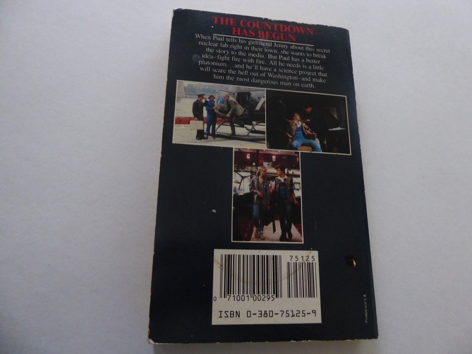 THE MANHATTAN PROJECT 1986 DAVID BISCHOFF MOVIE TIE-IN CYNTHIA NIXON | eBay