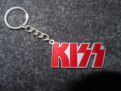 KISS Keychain Red Enamel Metal Logo Gene Simmons Sealed 2006 paul ...