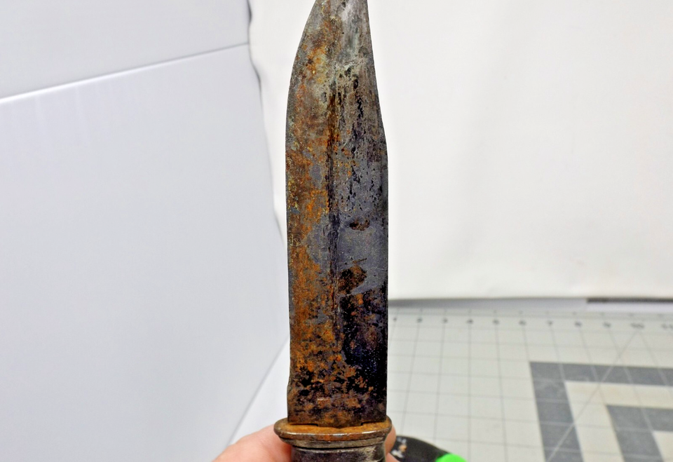 Old Vintage WWII Sheath W/ Bomb Symbol & Fixed Blade Knife | eBay