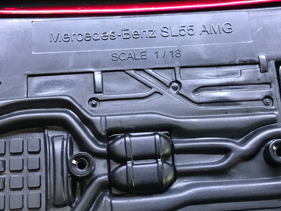 Mercedes Benz SL55 AMG Scale 1/18 Masito Diecast (minor damage see ...