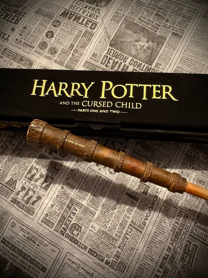 Harry Potter & the Cursed Child Ron Weasley wand EXTREMELY RARE | eBay