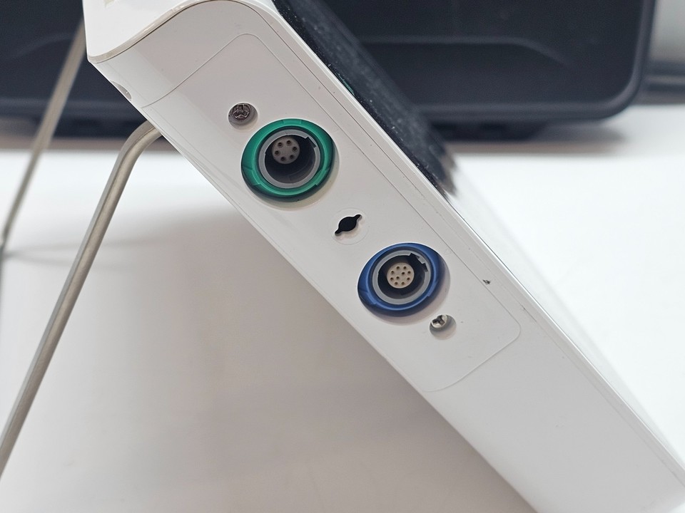 AMBU AVIEW ENDOSCOPY BRONCHOSCOPY VIDEO MONITOR+PSU | eBay UK