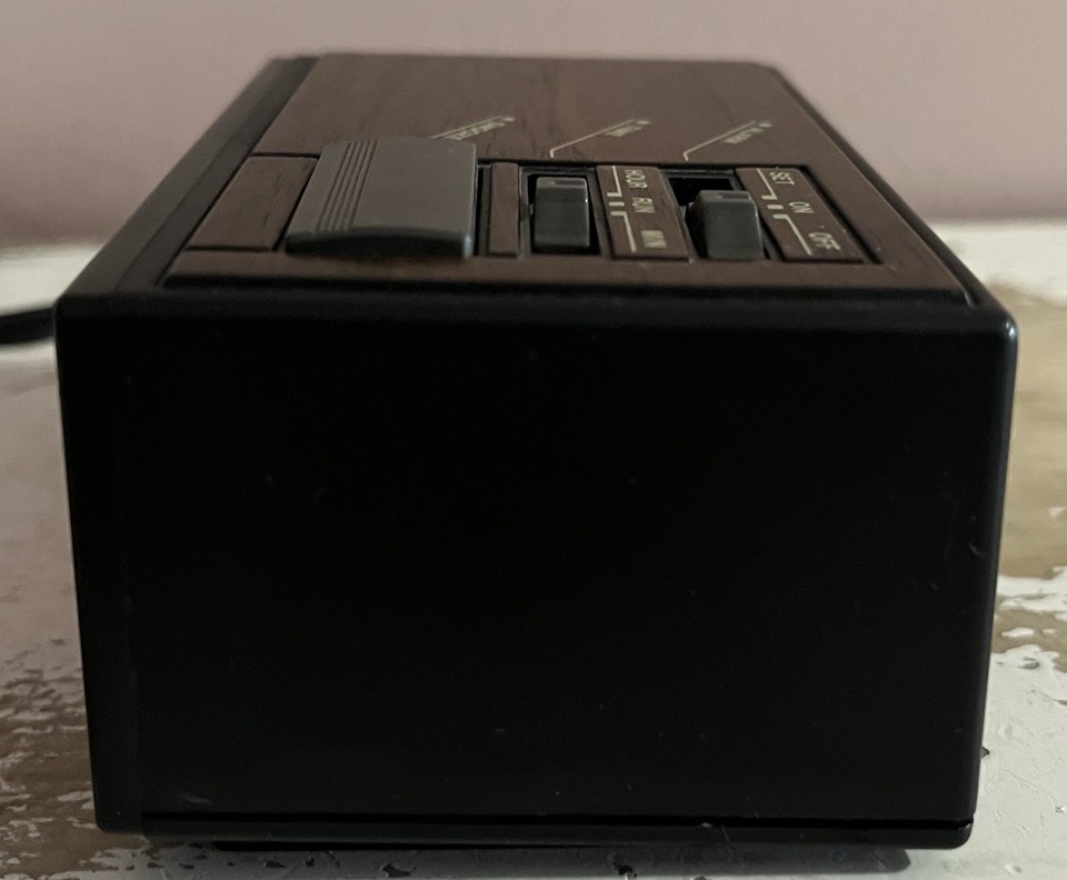 Vintage Cosmo Time Digital LED Alarm Clock Model E529B W/ Walnut Grain ...