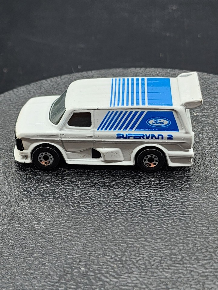 1985 Ford Supervan 2 Matchbox Die Cast 1:62 Scale Toy Van White Blue ...