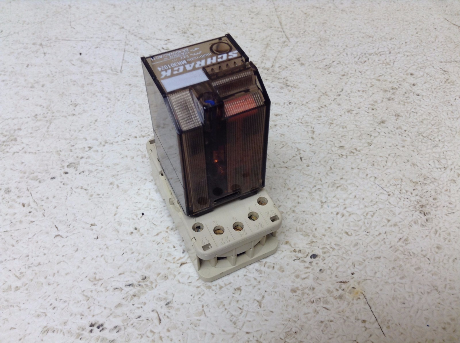 Schrack MR301024 24 VDC Pilot Relay w/ Base | eBay