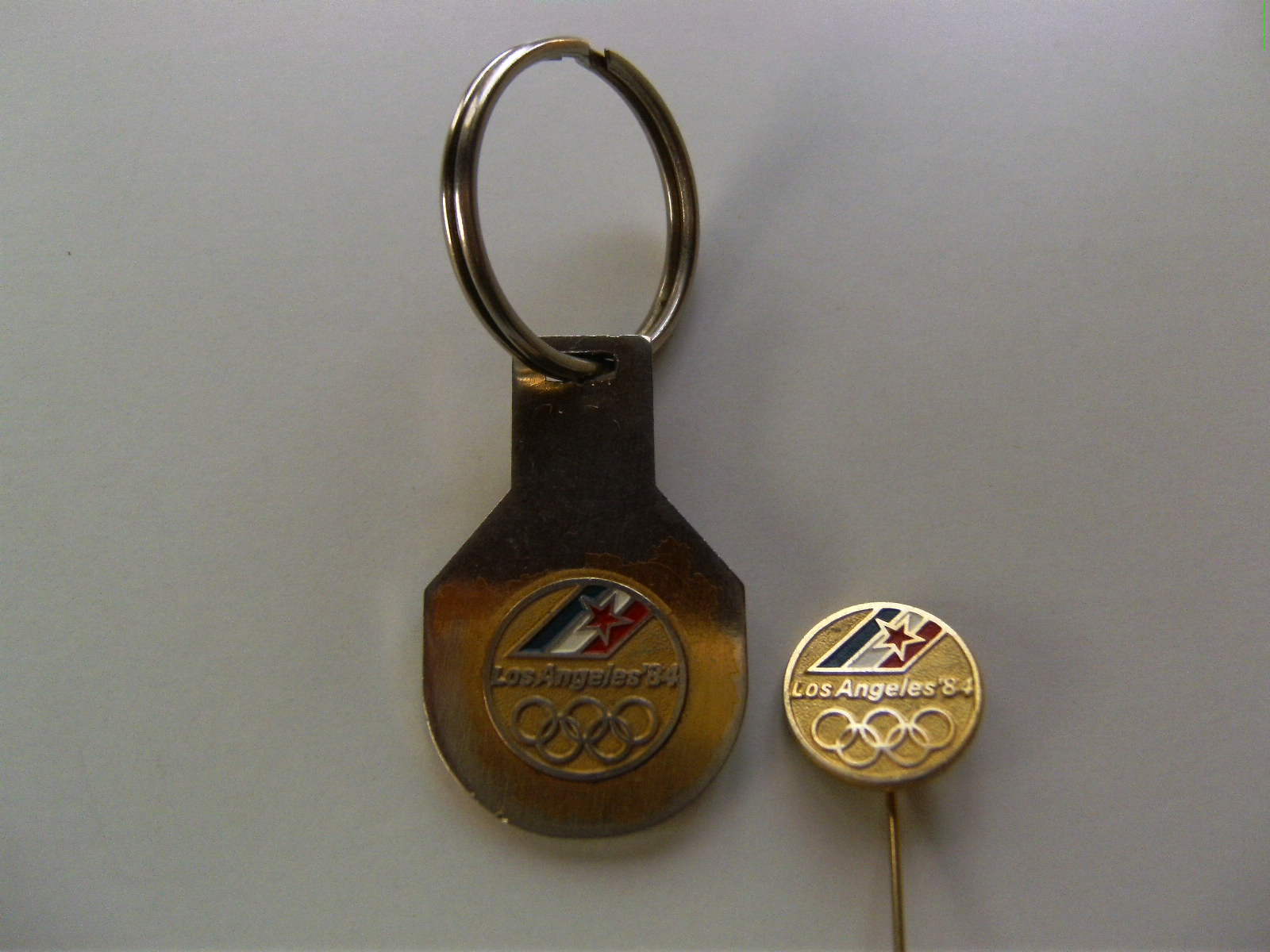 Yugoslavia National Olympic Committe 1984 Los Angeles Keychain & pin ...