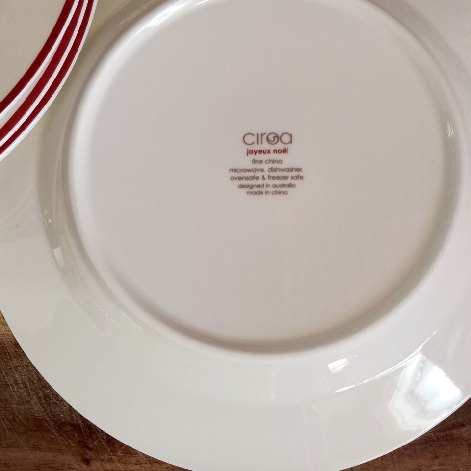 SET of (4) Ciroa JOYEUX NOEL Christmas White Red Fine China Salad ...