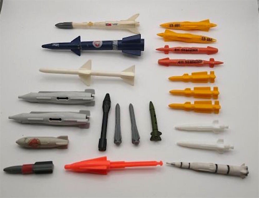 Vintage 1982-1986 GI JOE Lot of 22 Missiles Rockets Weapons Military | eBay