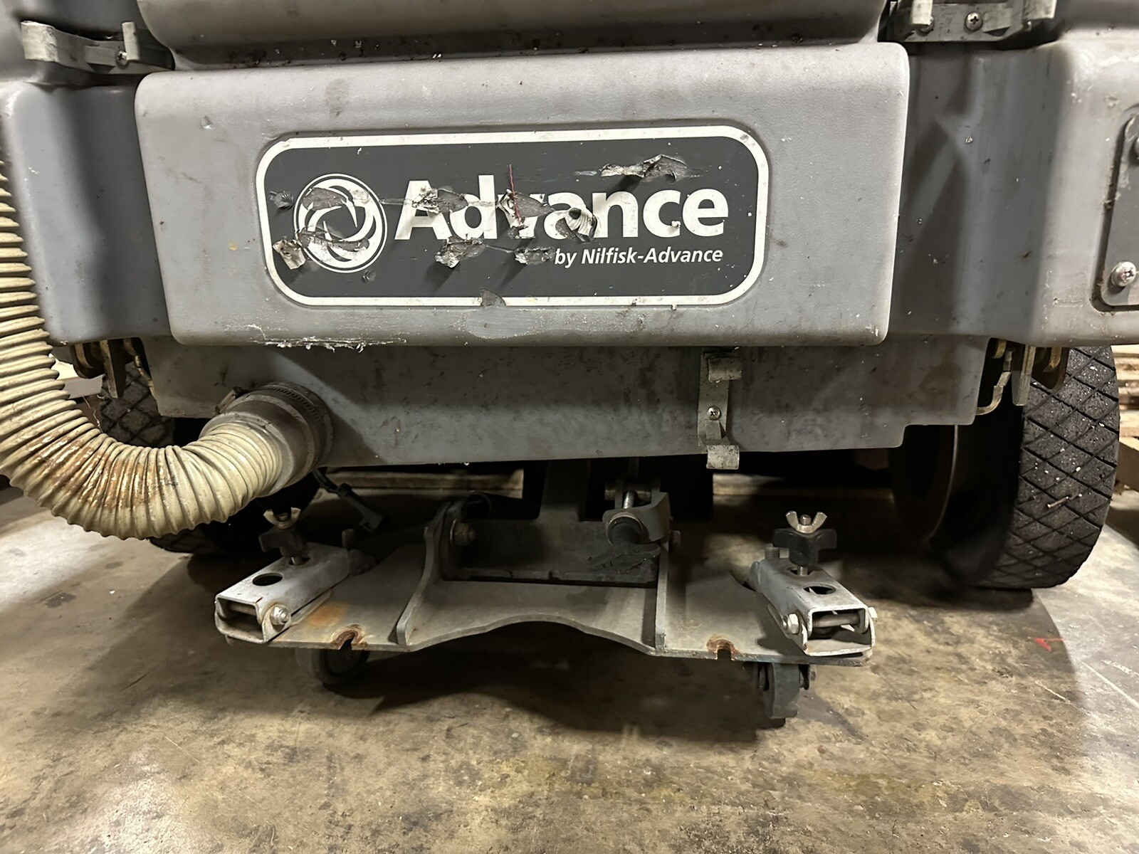 Nilfisk Advance Condor 4830C Commercial Rider Floor Scrubber 56413005 ...