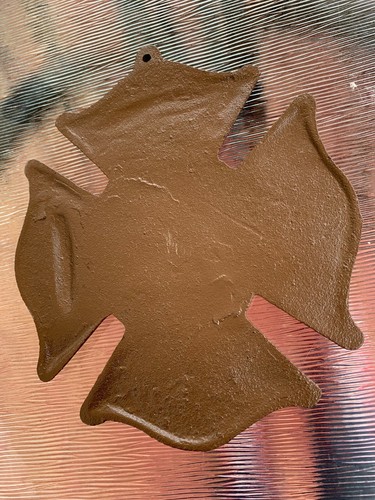 Cast Iron Firefighter Plaque Fire Mark Sign Fire / Rescue / EMT ...