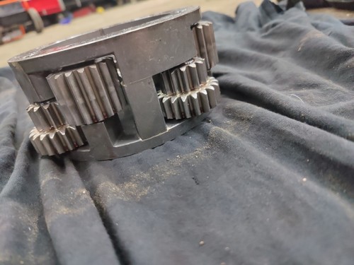 Transfer Case BW4481, BW4482, BW4484 & BW4485 Front & Rear Diff Carrier ...