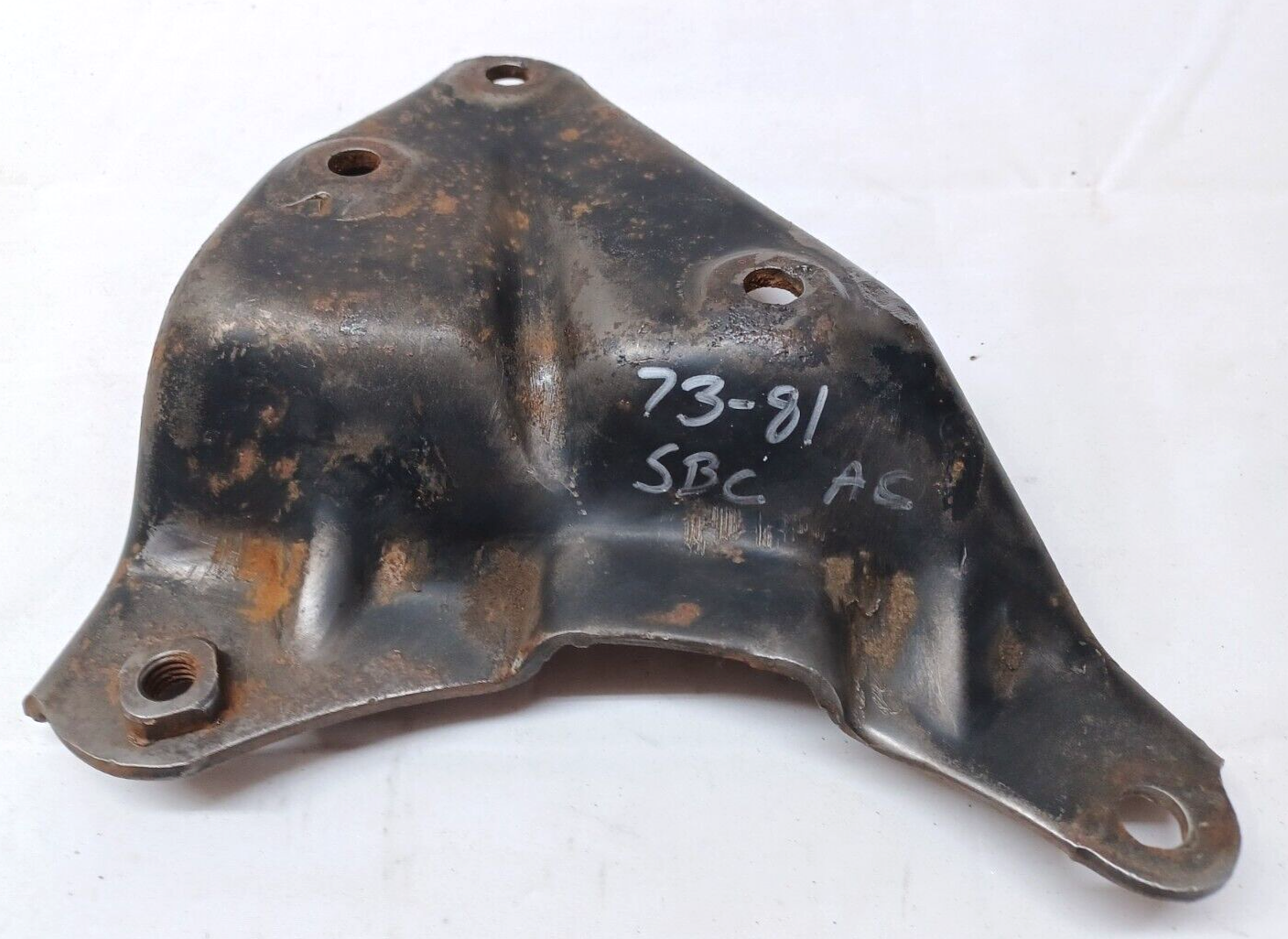 73-81 SMAL BLOCK CHEVY SBC V8 USED LH DRIVER AC COMPRESSOR MOUNT ...