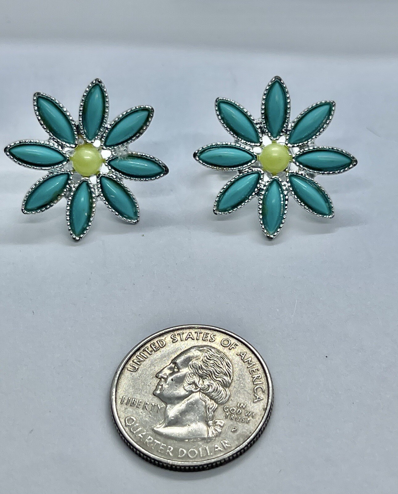 Vintage MCM Sarah Coventry Blue & Green Daisy Time Clip Earrings 1971 ...