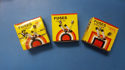 MIX FUSES: 100PCS (3A, SIZ: BGDP), 35PCS ( 2A, SIZ: BGDP), 85PCS (4A ...