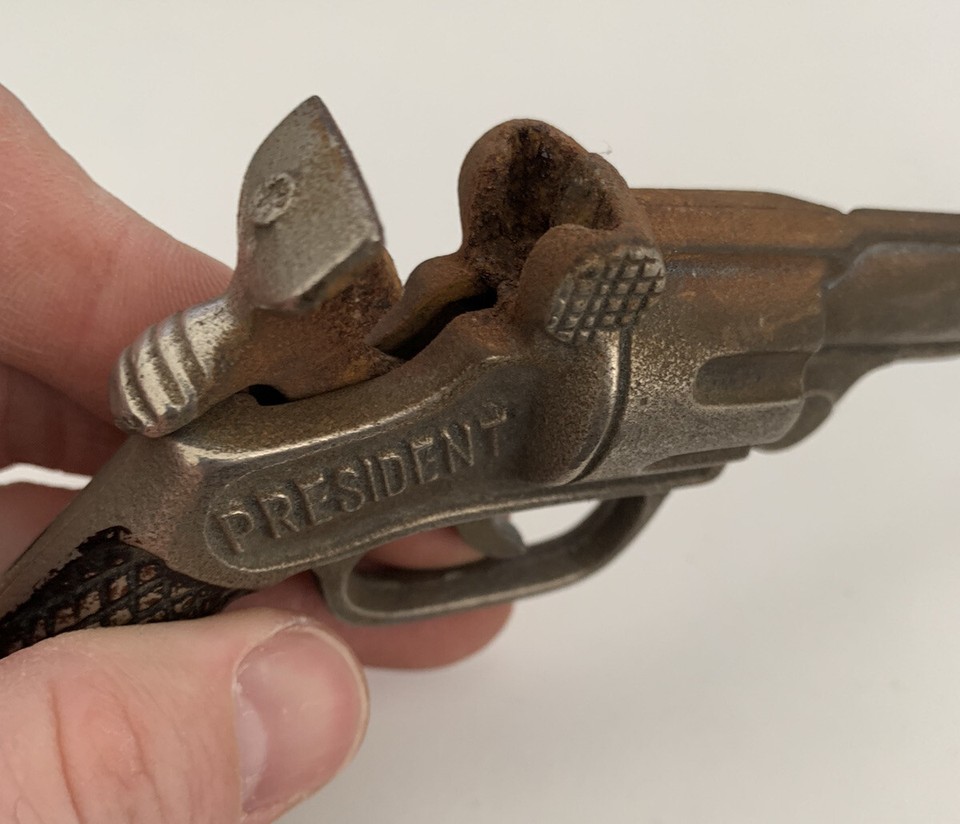 VINTAGE KENTON PRESIDENT CAST IRON LONG BARREL CAP GUN USA RARE | eBay