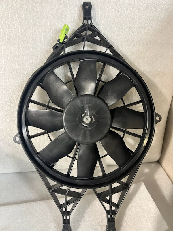 2001-2003 Dodge Durango 5.9L Radiator Cooling Fan Module 52028939AE OE ...