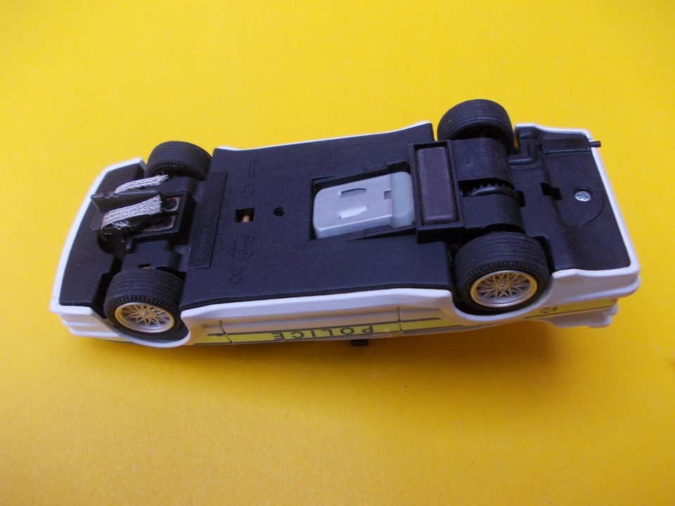 SCALEXTRIC C137 FORD SIERRA POLICE NEAR MINT COND FRONT/BRAKE/ROOF ...