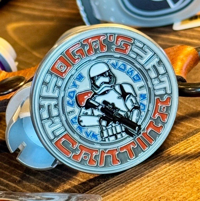 Star Wars Galaxy’s Edge Oga’s Cantina challenge coin | eBay