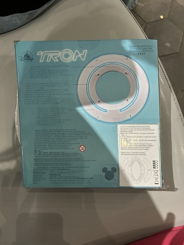 Disney Parks 2025 TRON Limited Edition Kevin Flynn’s Identity Disc *New ...