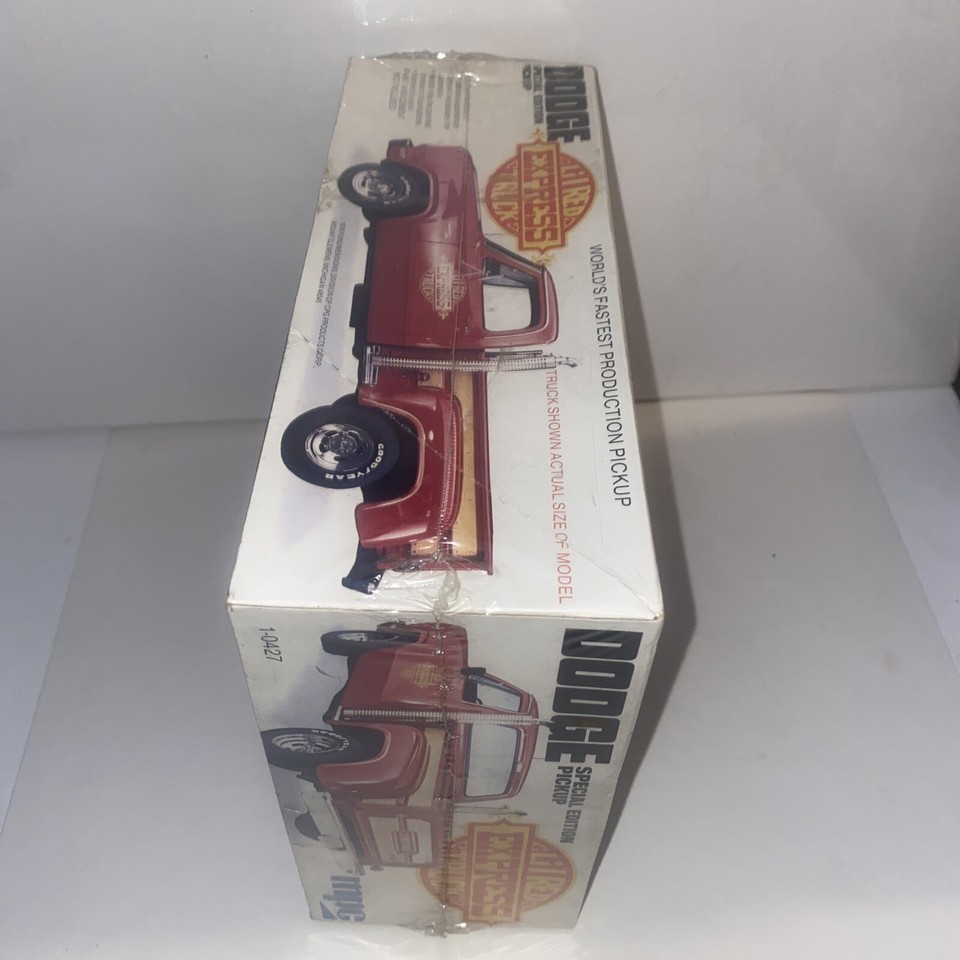 MPC DODGE LIL RED EXPRESS PICKUP 1/25 SCALE MODEL KIT | eBay