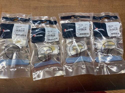 Lot of 4! Truck-Lite 15208-3 Model 15 Rectangular License Light Bulb ...