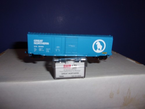 N SCALE MICRO-TRAINS 76060= GN/36466 50' STD COMBO DOOR BOXCAR | eBay