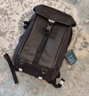 Genuine Mous Extreme Commuter Backpack with Lid 25L Organiser Tech ...