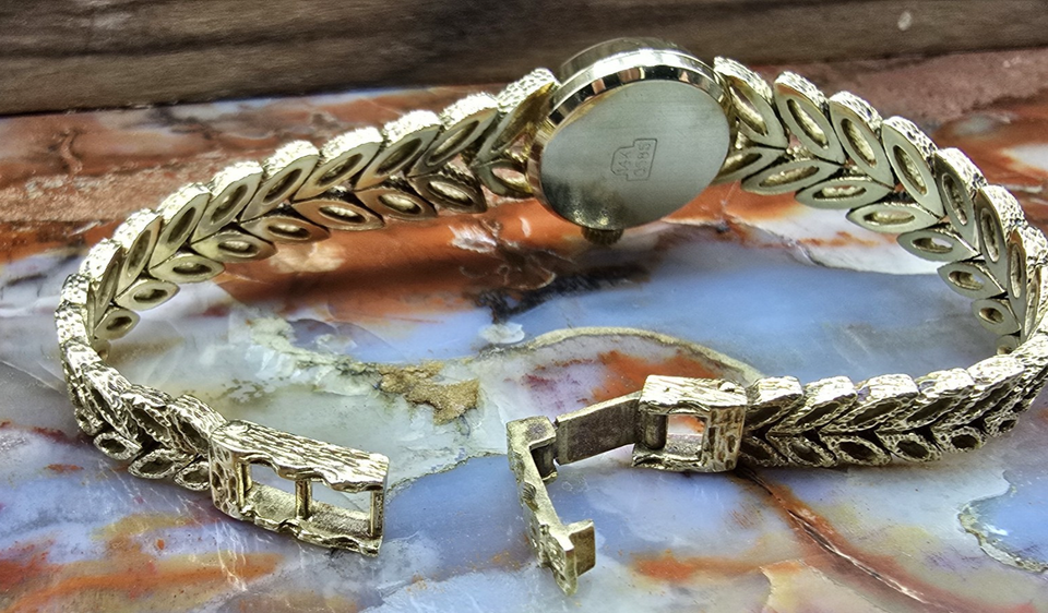 Rolex Vintage 0585 Rare 14k Floral Leaf Pattern Ladies Watch Super ...